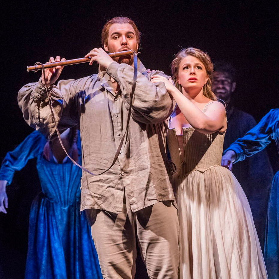 Biography – SIOBHAN STAGG